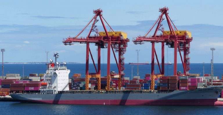 swan-river-bridge-ship-fsn-freo - Fremantle Shipping News