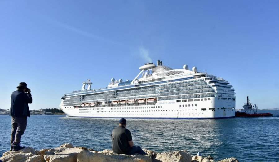 Coral Princess arrives as Pacific Explorer departs - Fremantle Shipping ...